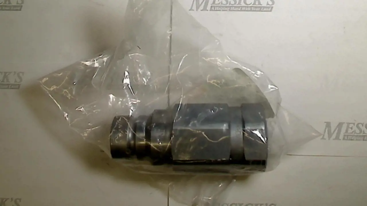 Kubota #V0621-77460 MALE COUPLER