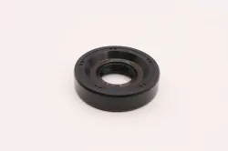 Kubota #6C040-57630 SEAL, OIL