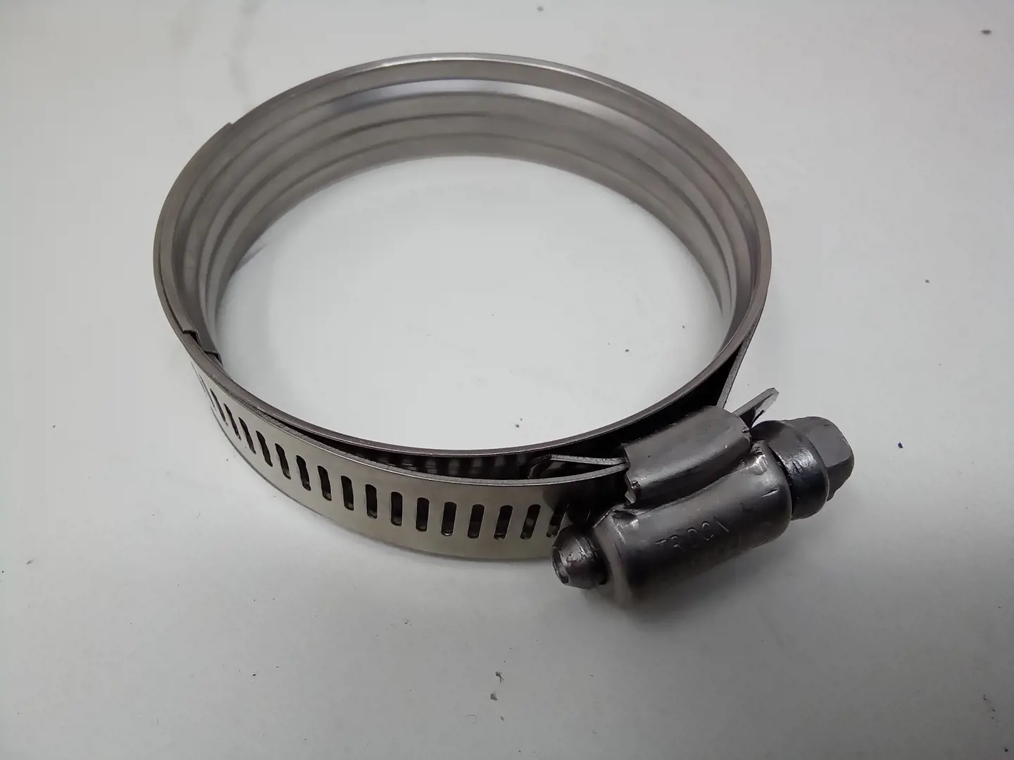 Kubota #77700-10650 9/16" SMARTSEAL STYLE OF CLAMP