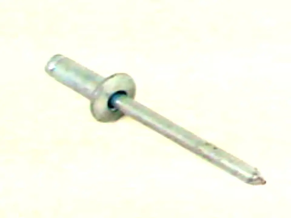 New Holland #86534250 RIVET