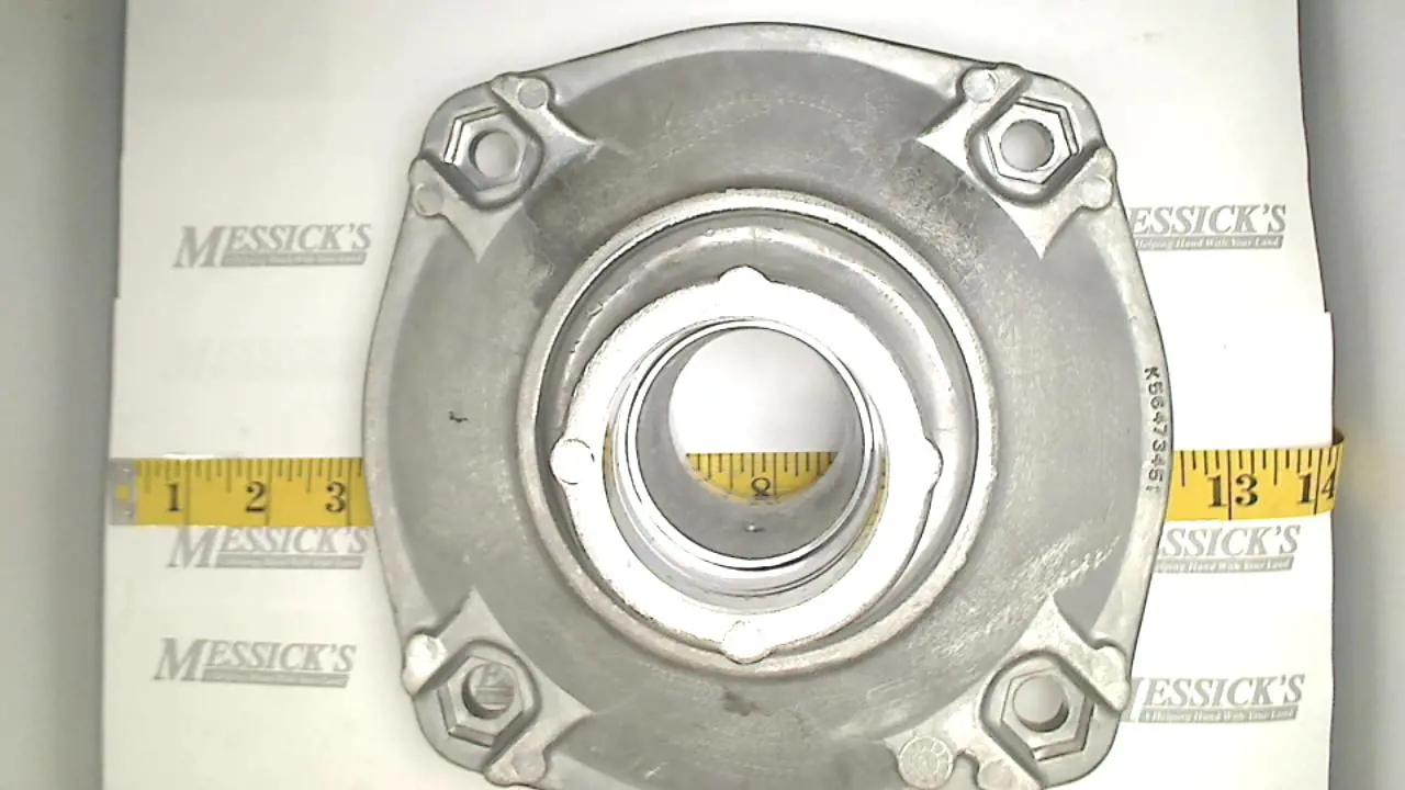 Kubota #K5647-34510 HOLDER, PULLEY S