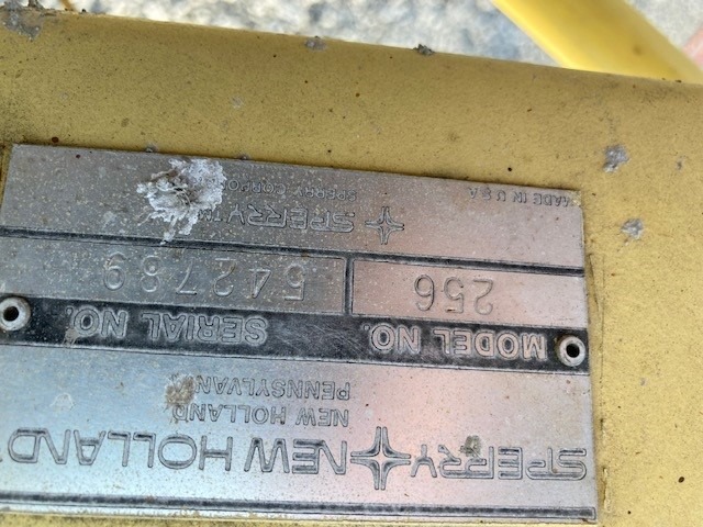 Used New Holland 256