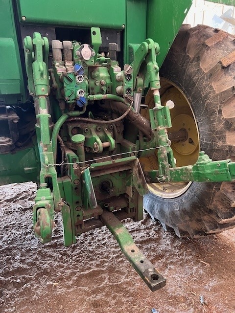 Used John Deere 7130