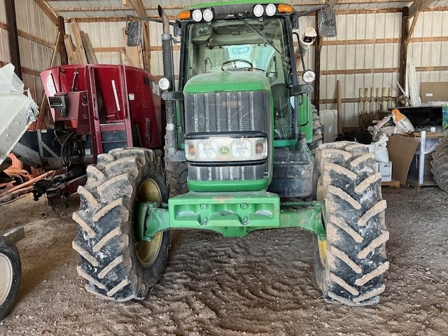 Used John Deere 7130
