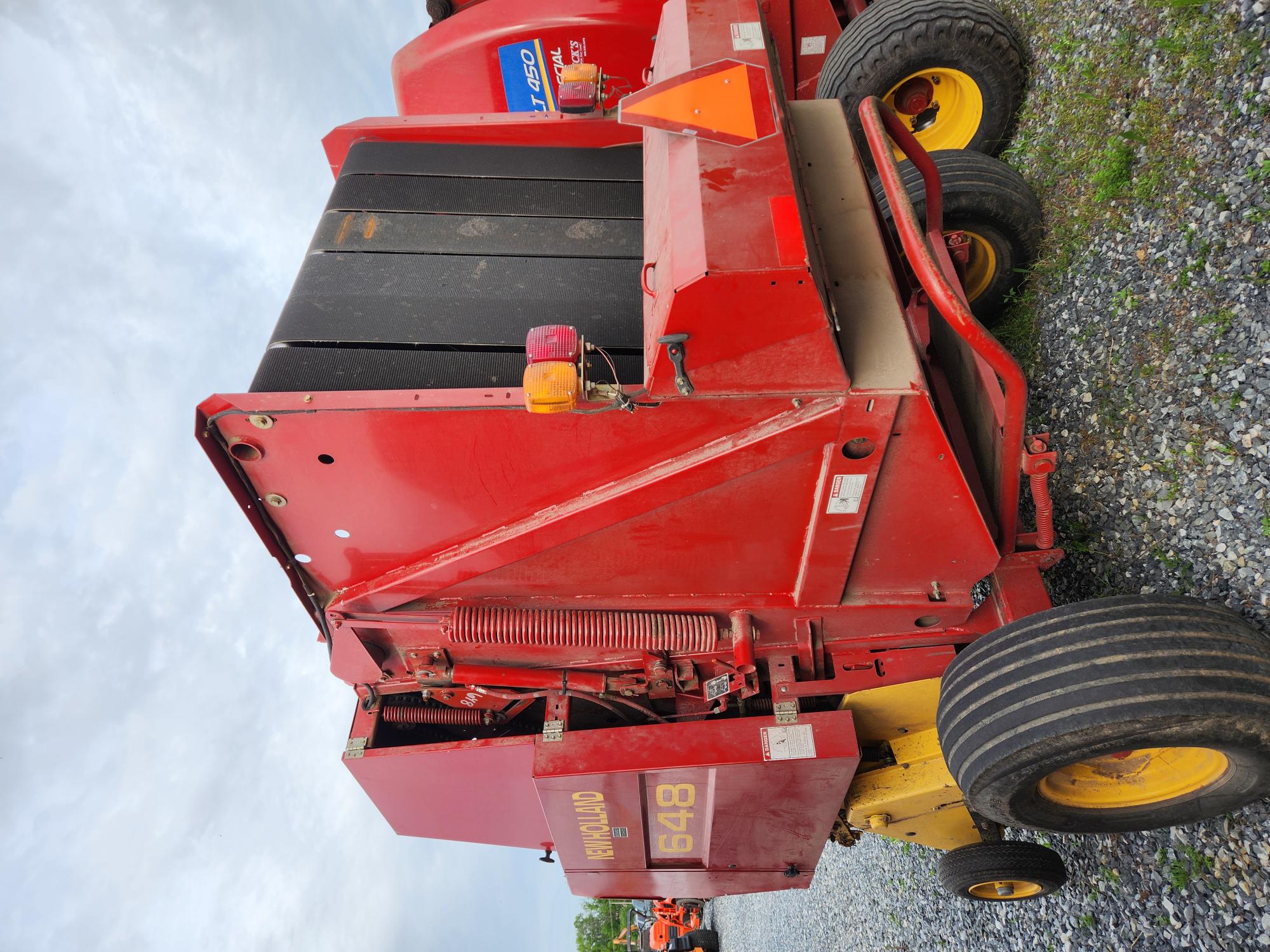 Used New Holland 648