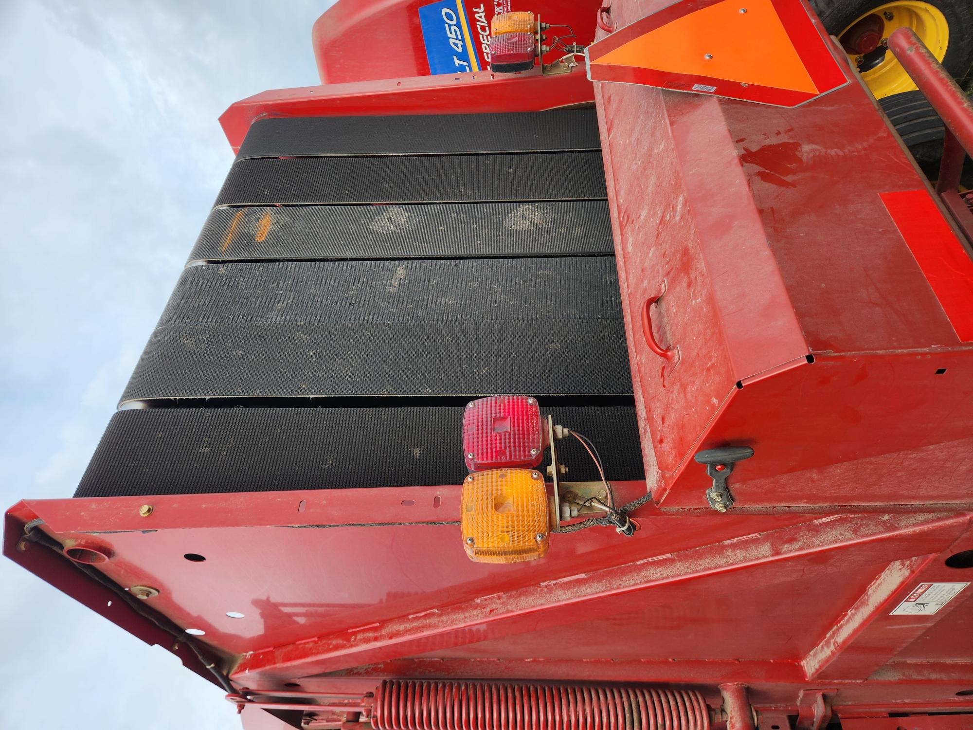 Used New Holland 648