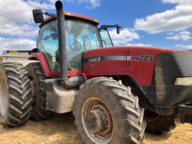 Used Case-IH MX285