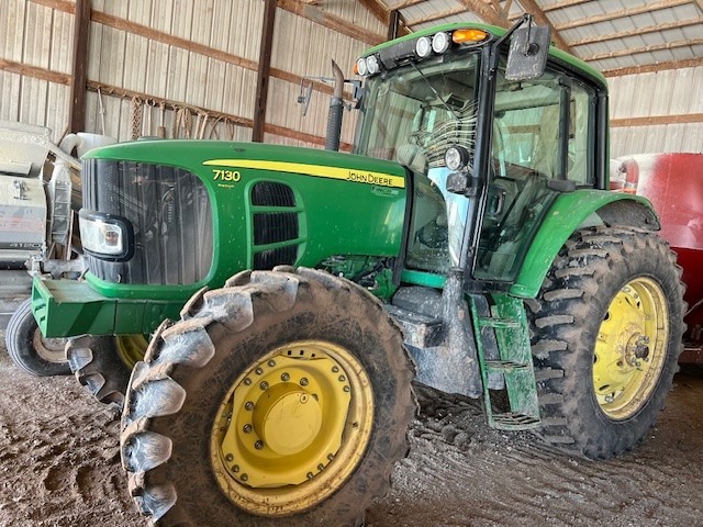 Used John Deere 7130