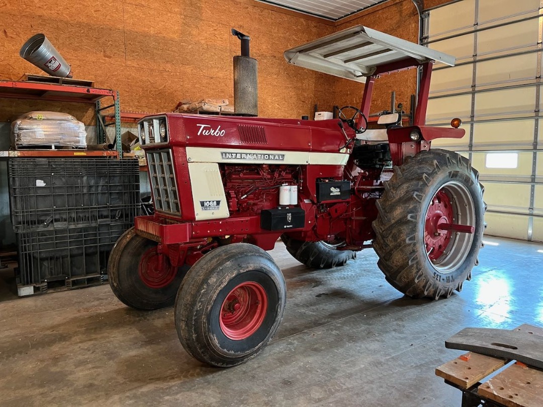 Used Ih 1066