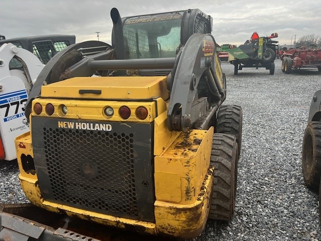Used New Holland L228