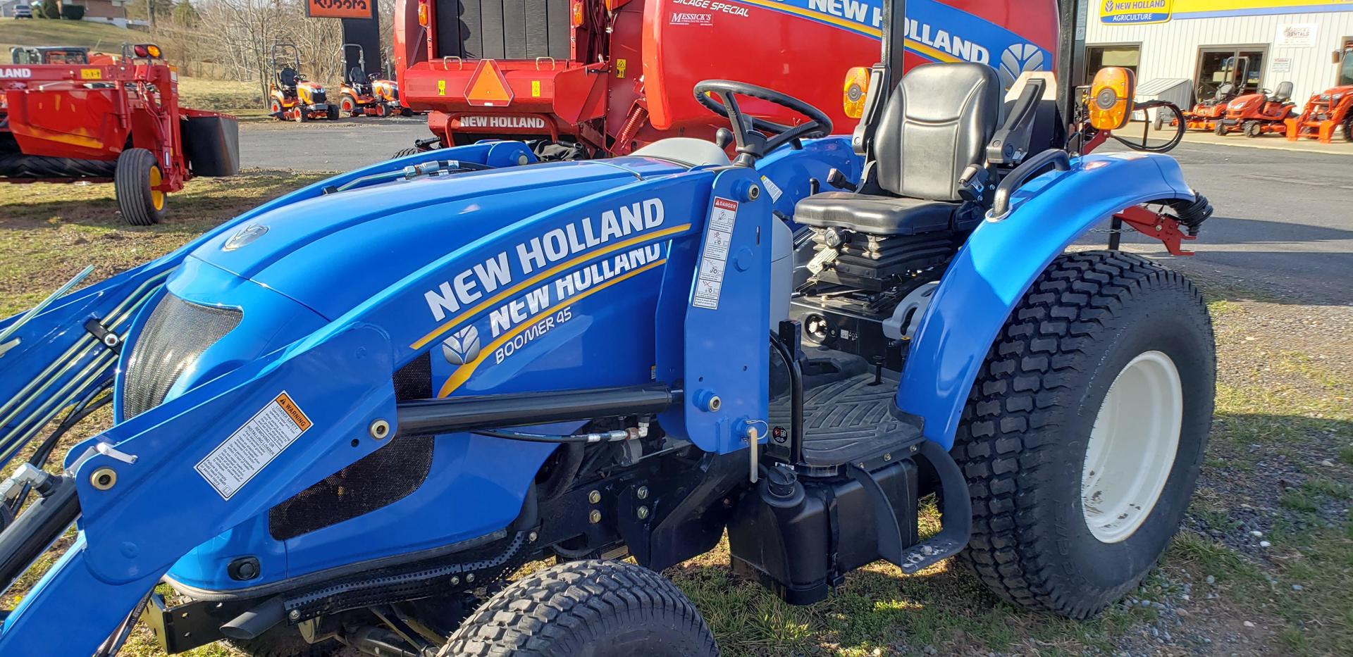Used New Holland BOOMER 45 T4B