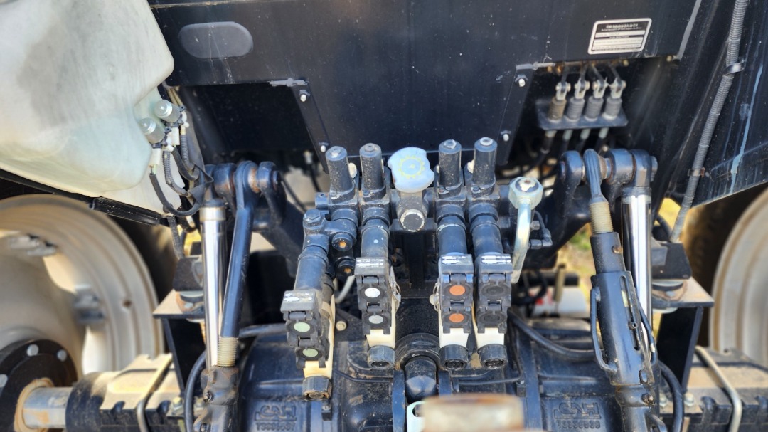 Used Case-IH Farmall 125A