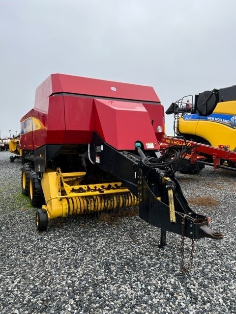 Used New Holland BB940A