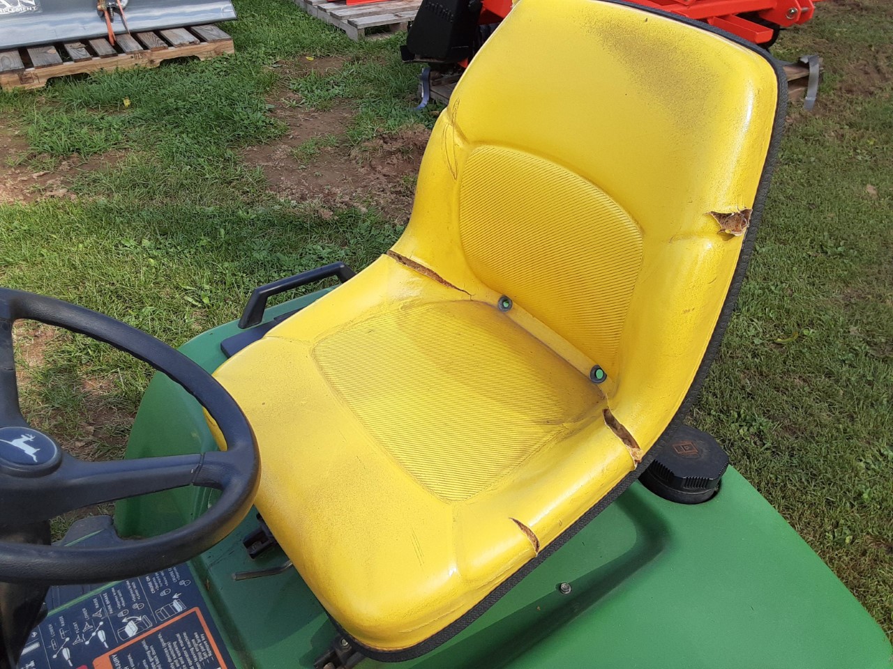 Used John Deere 425