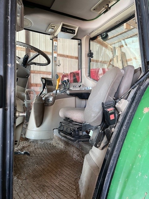 Used John Deere 7130