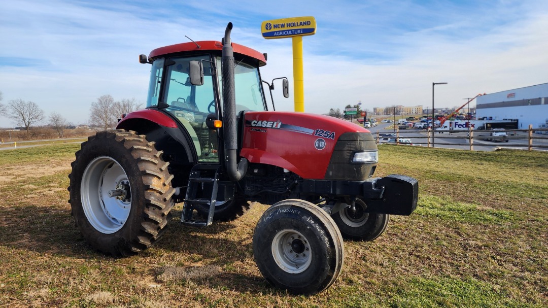 Used Case-IH Farmall 125A