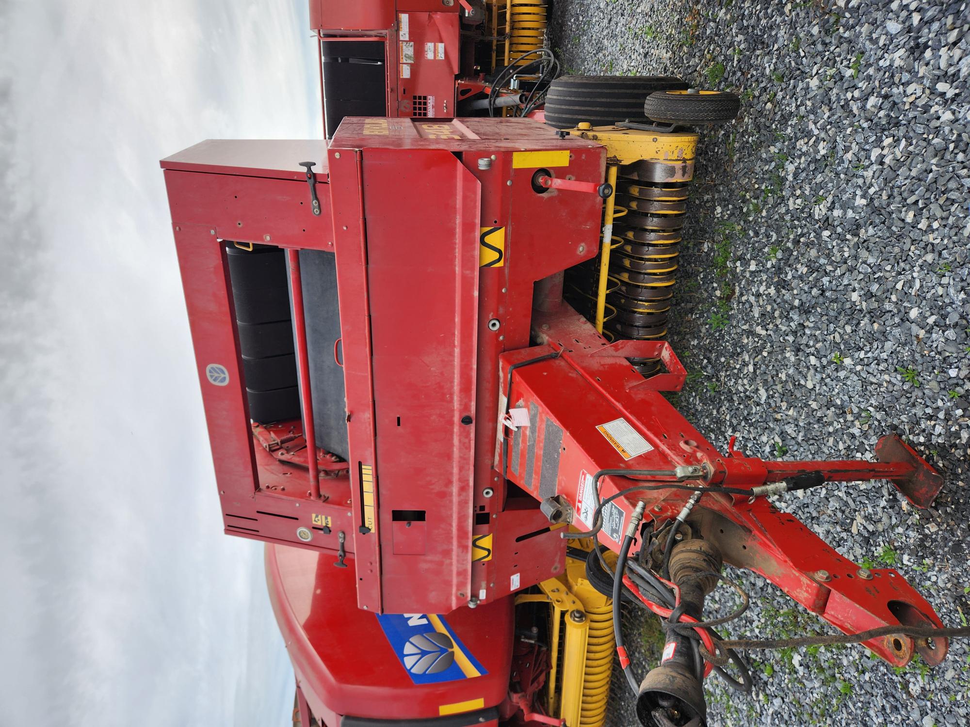Used New Holland 648