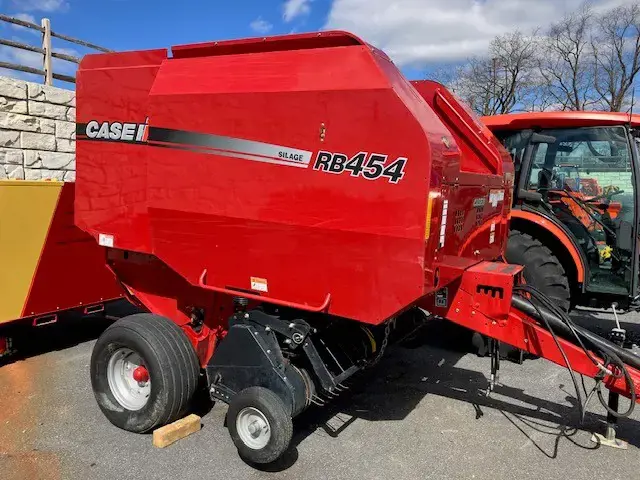 Used Case-IH RB454