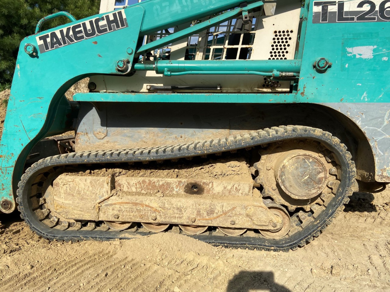 Used Takeuchi TL26-2
