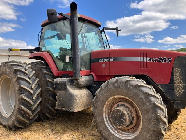 Used Case-IH MX285