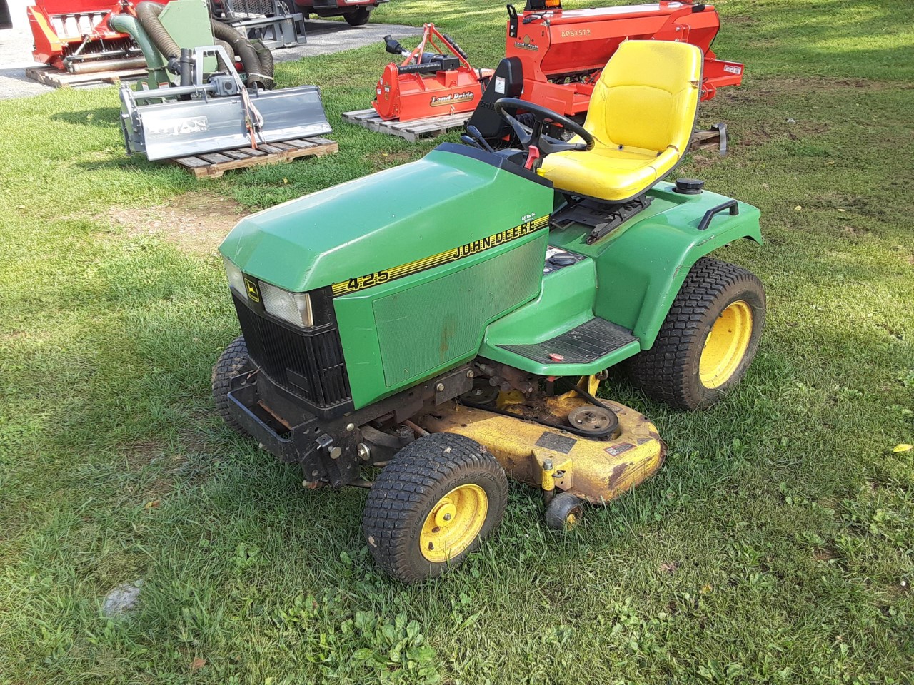 Used John Deere 425