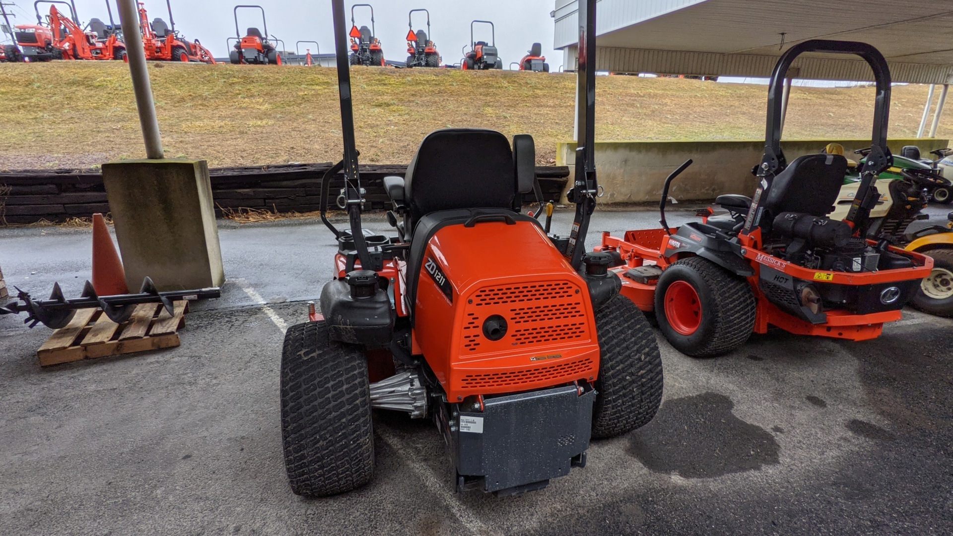 Used Kubota ZD1211-3-60